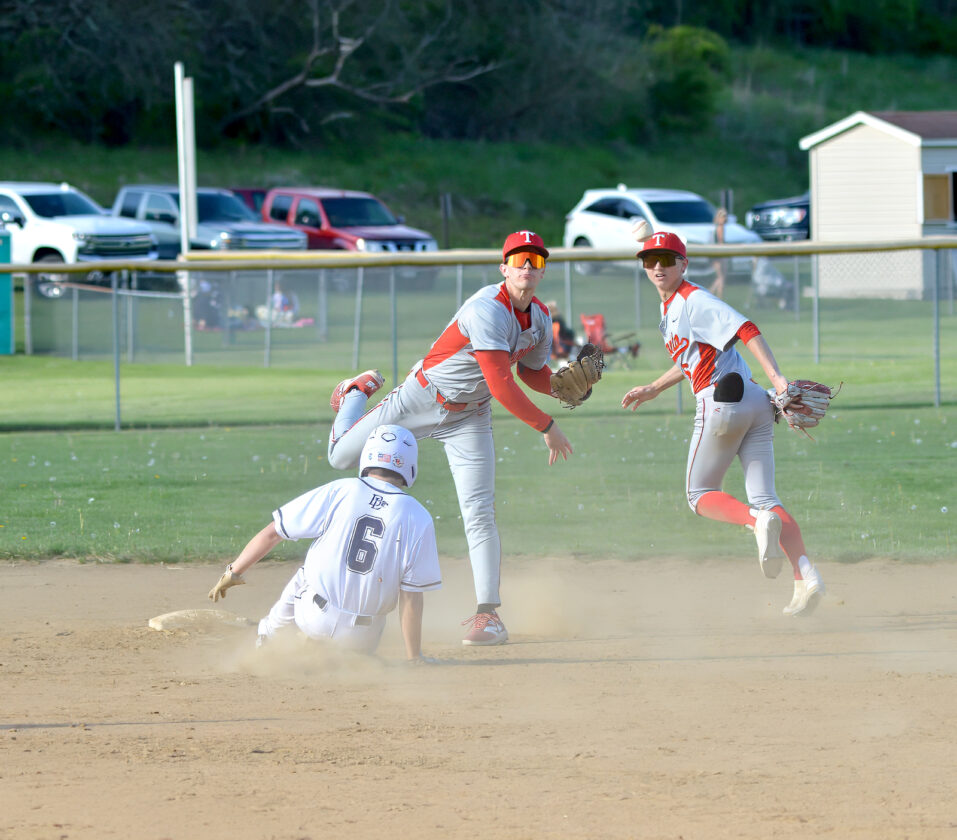 Red Knights out-slug the Panthers, 14-7 | News, Sports, Jobs - Weirton ...